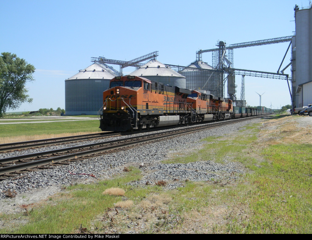 BNSF 7813